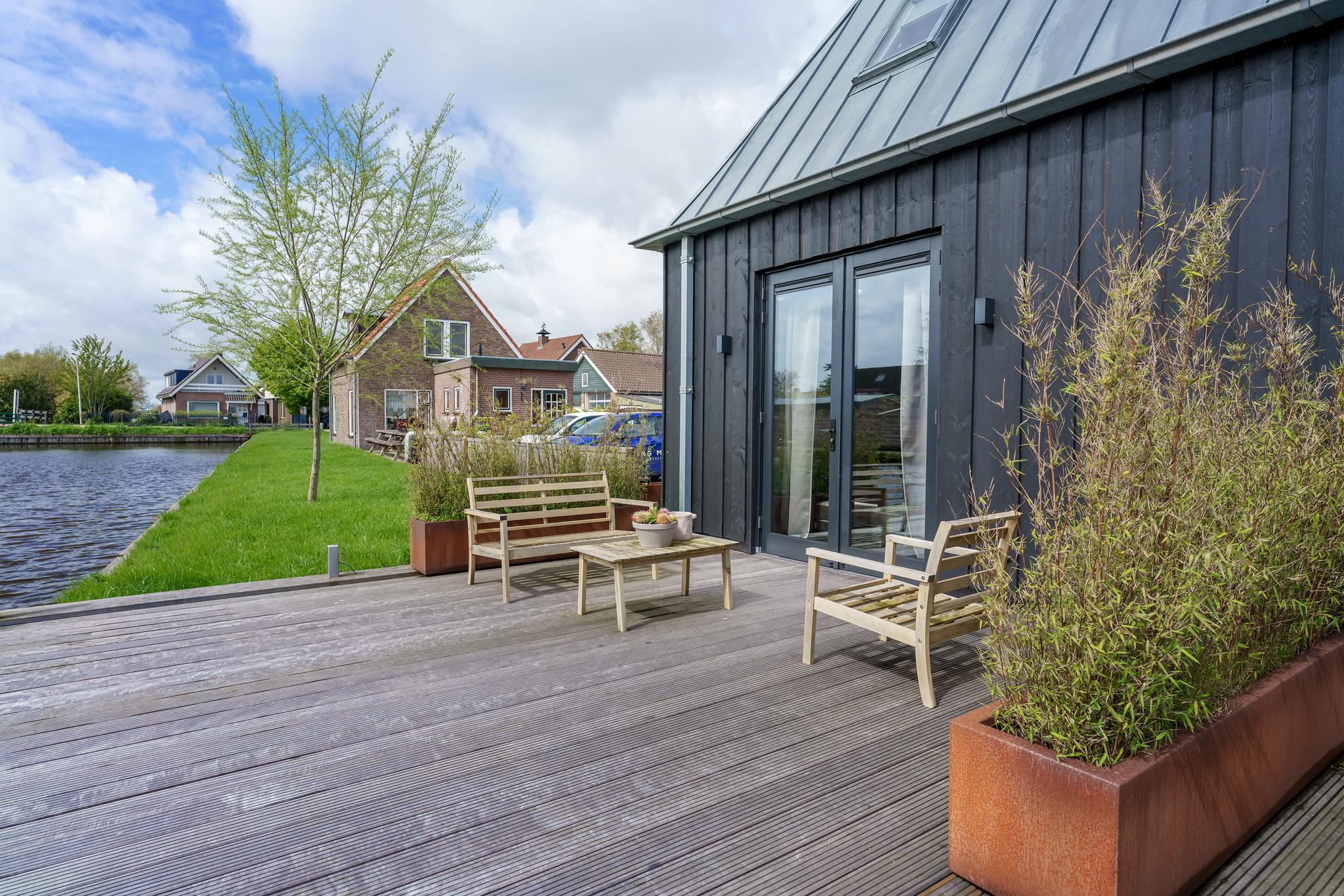 Herenhuis for sale in Den Ilp, The Netherlands | Den Ilp 99 A 1127 PJ ...